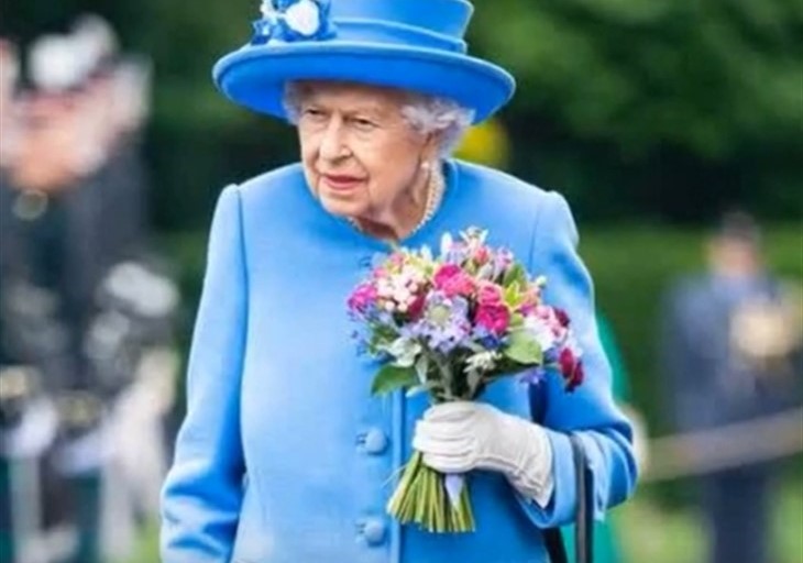 Queen Elizabeth - Soap Opera Spy
