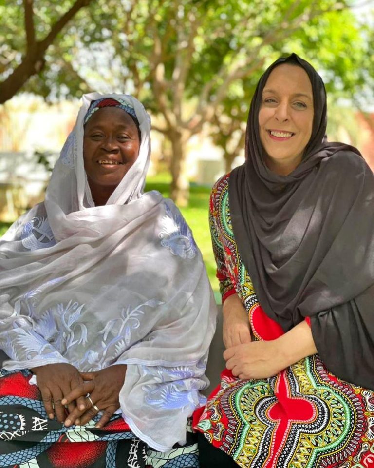 90 Day Fiancé Star Kimberly Goes Behind The Scenes With Family Photos - Soap Opera Spy