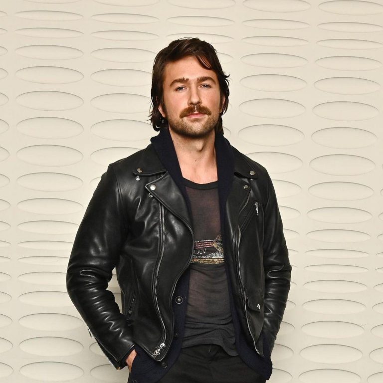 Yellowstone: 1923 Actor Brandon Sklenar Saw A Ghost - Soap Opera Spy