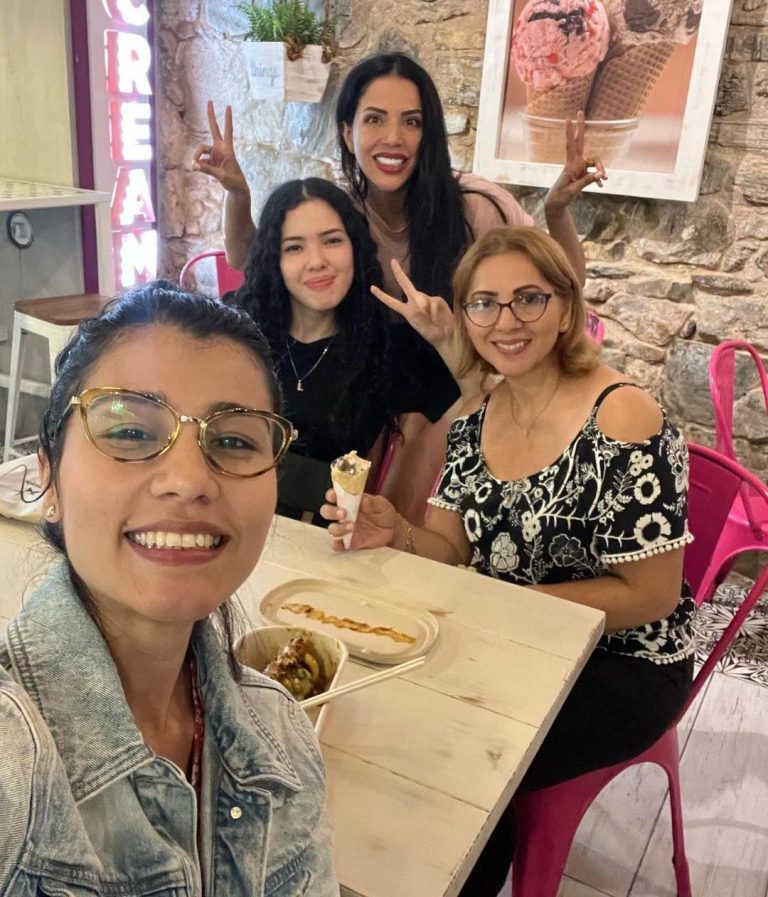 90 Day Fiancé Alum Jasmine Supports Her Sisters Despite Financial ...