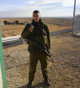 90 Day Fiancé Star Alexei Shocks With Military Service Challenge ...