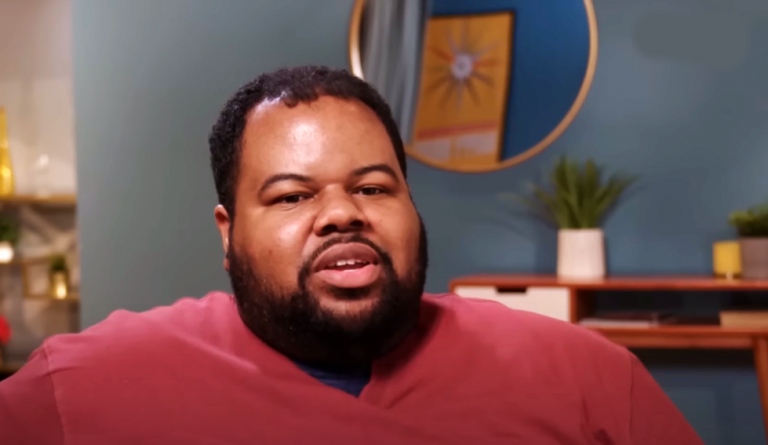 90 Day Fiancé Star Liz Meets Two Male Co-Stars Amid Troubles With Big ...