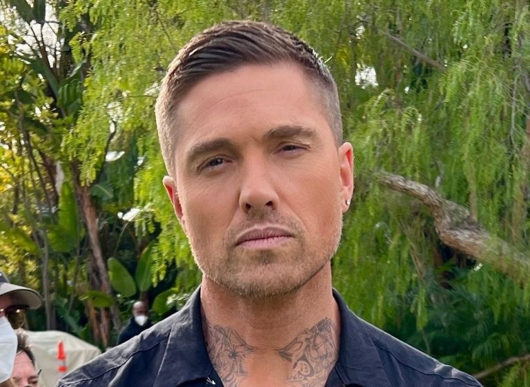 Why Did Nathan Fillion Call For His Rookie Co-Star To Be Fired? - Soap ...