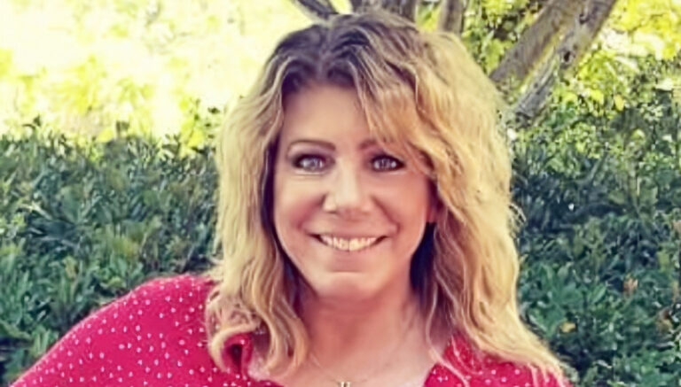 Meri Brown Shares A Mystery Man - Who Is He? - Soap Opera Spy