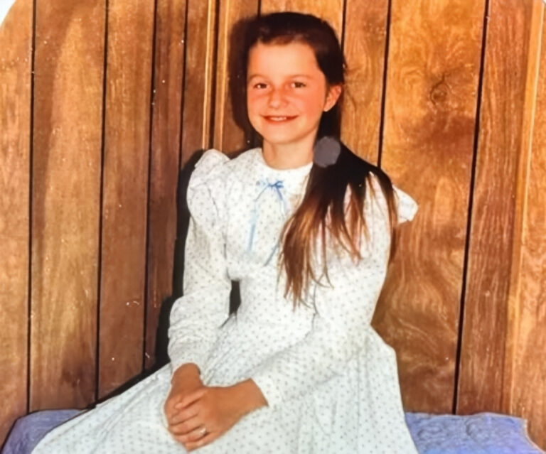 Should Fans Feel Compassion For 'Victim' Robyn Brown? - Soap Opera Spy