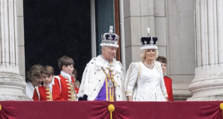 The Royal Family Reportedly “Livid” After Shocking Secret Comes to ...